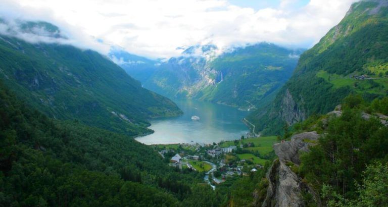 Fiordo Geiranger, el más bonito de Noruega. Cómo llegar, qué ver en 1 día