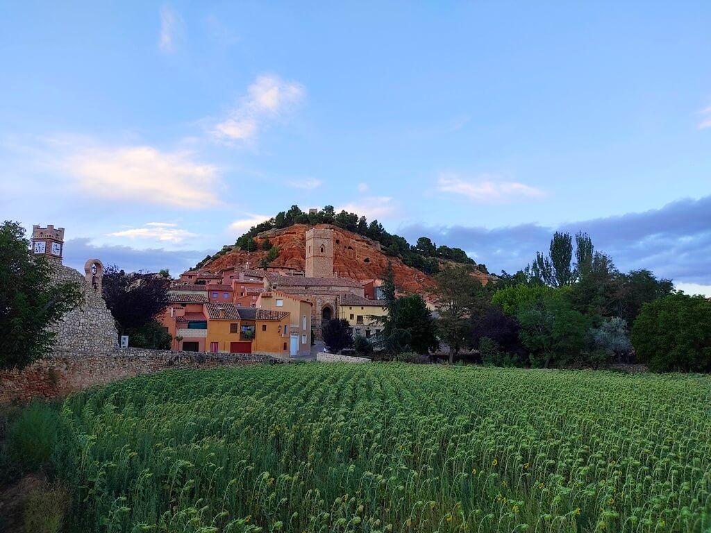 Anento, uno de los pueblos más bonitos de España. Cómo llegar y qué ver