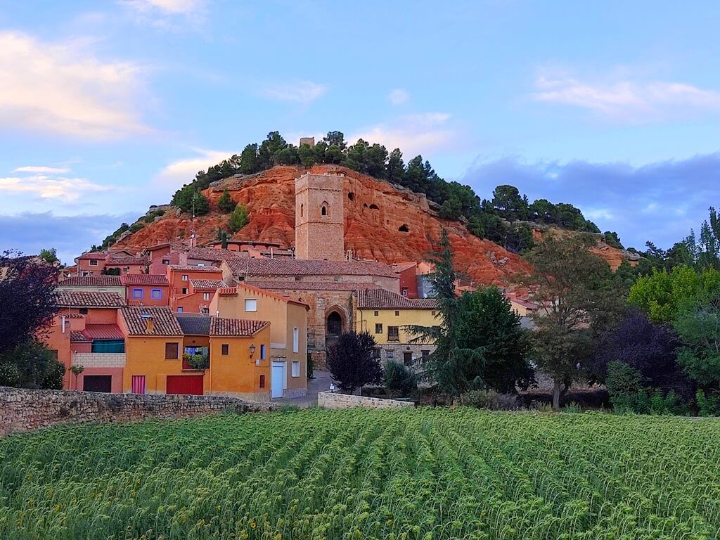 Anento, uno de los pueblos más bonitos de España. Cómo llegar y qué ver